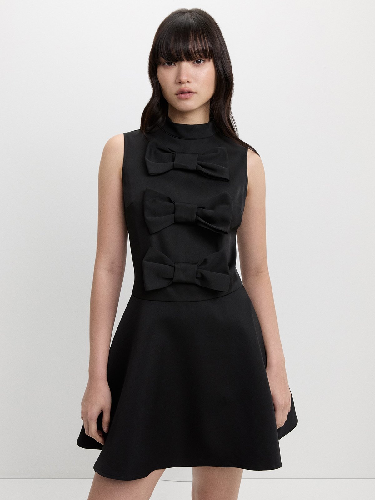 Crew Neck Bow-Detail Mini Dress - Black - Pomelo Fashion