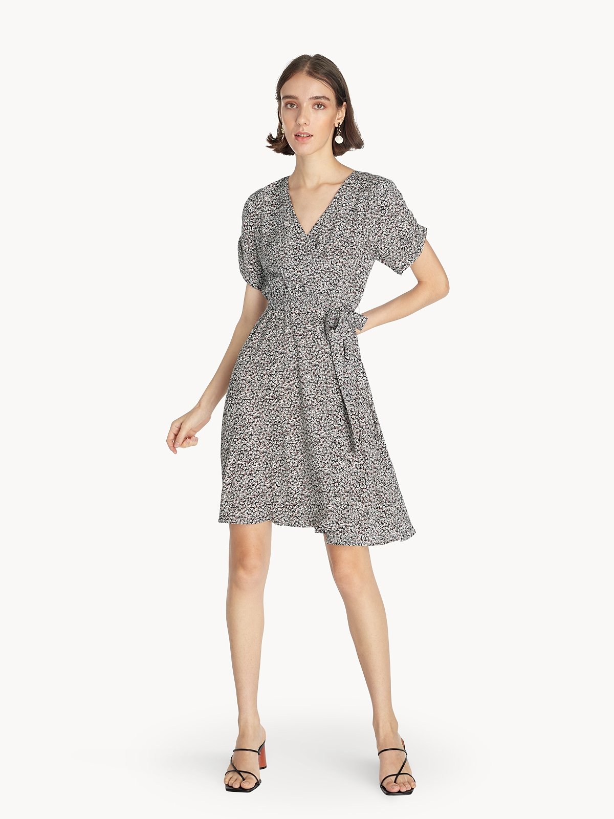 Midi Floral Ruched Sleeved Dress - Black - Pomelo Fashion