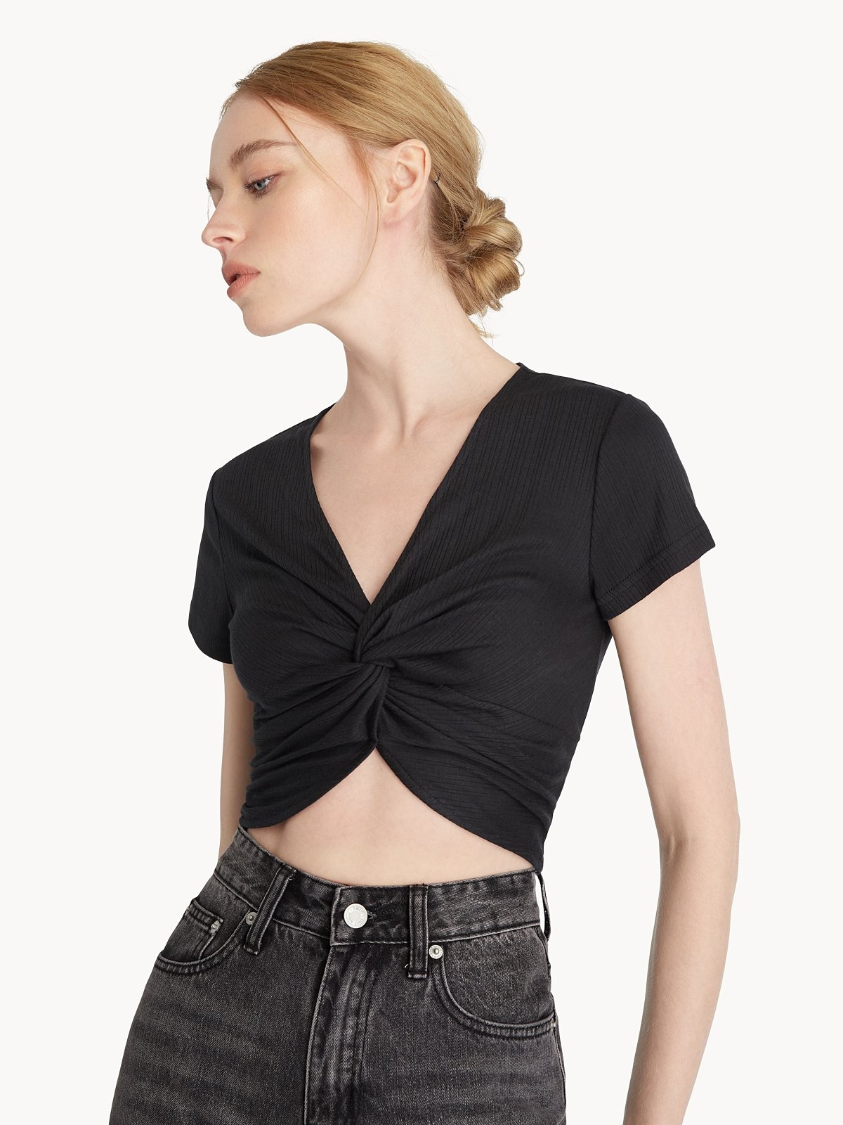 Front Knot Crop Tee Black Pomelo Fashion