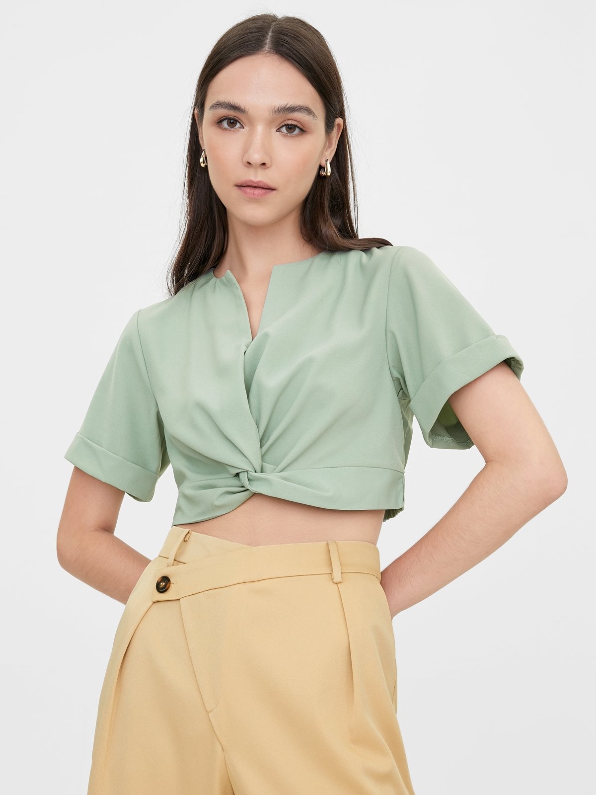 Front Twisted Slit Neck Crop Top - Green - Pomelo Fashion