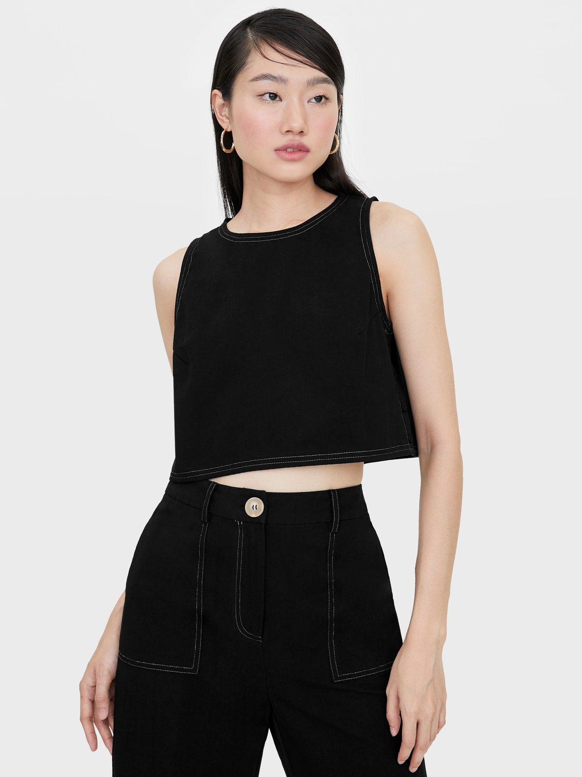 Side Button Sleeveless Crop Top - Black - Pomelo Fashion