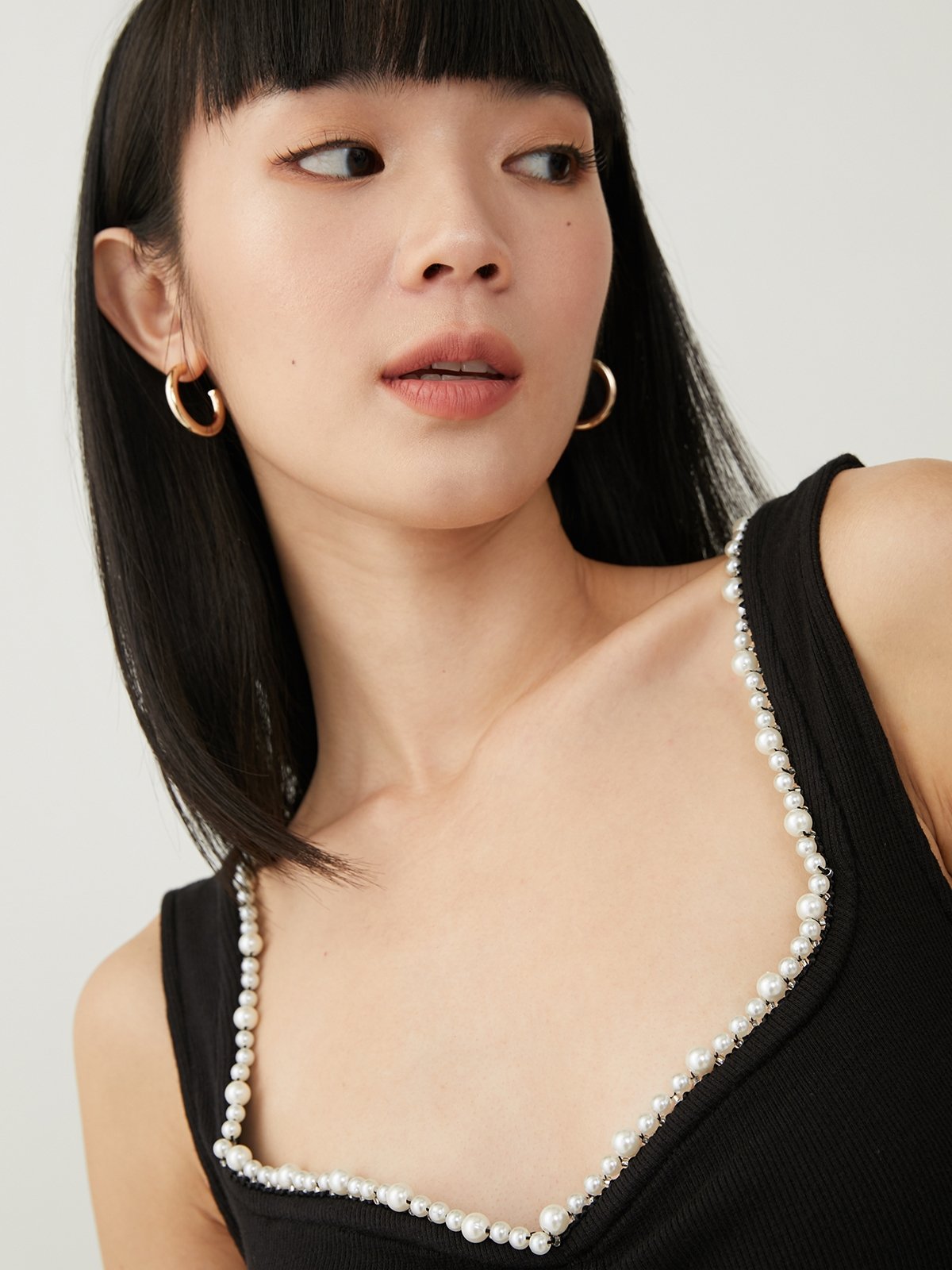 Sustainable Heart-shaped Neck Tank Top - Black - Pomelo Fashion