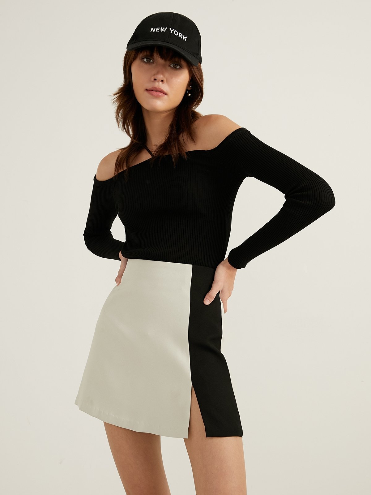 Off-Shoulder Halter Top - Black - Pomelo Fashion