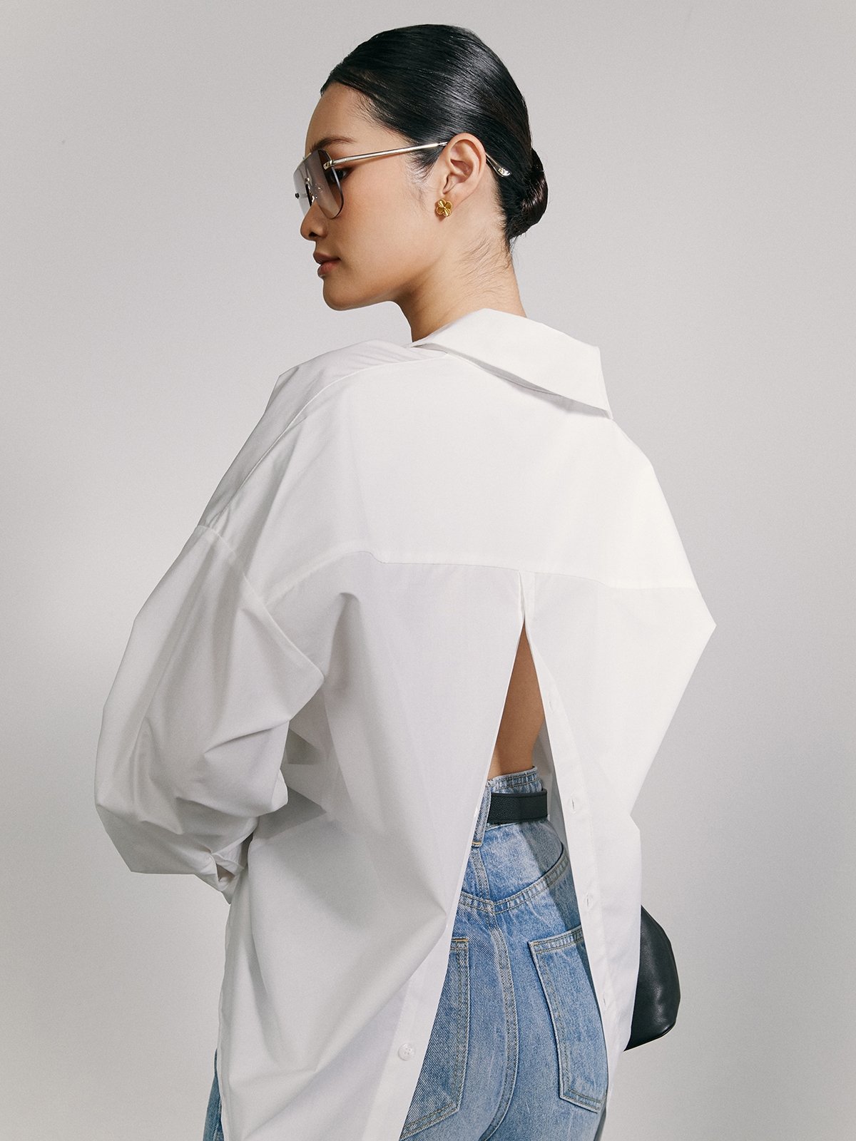 Oversized Back Slit Shirt - White - Pomelo Fashion