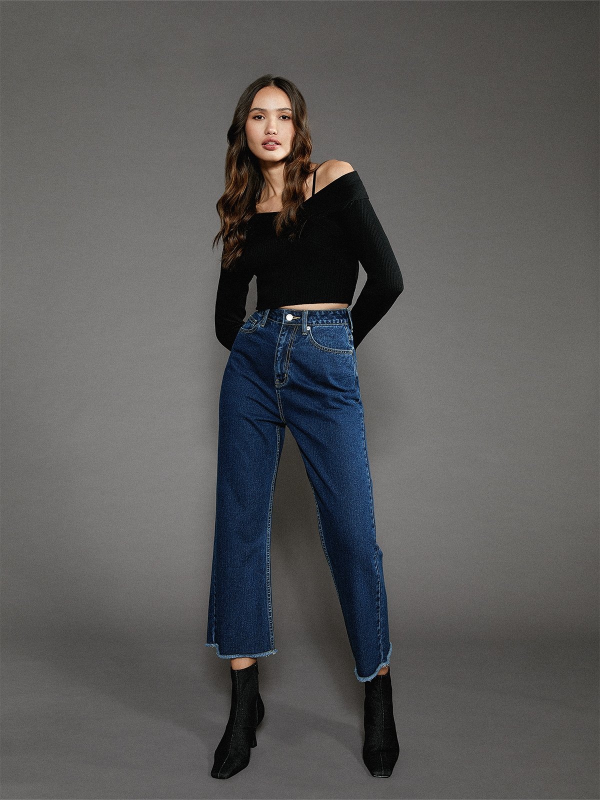Fringed Hem Crop Leg Jeans - Dark Blue - Pomelo Fashion