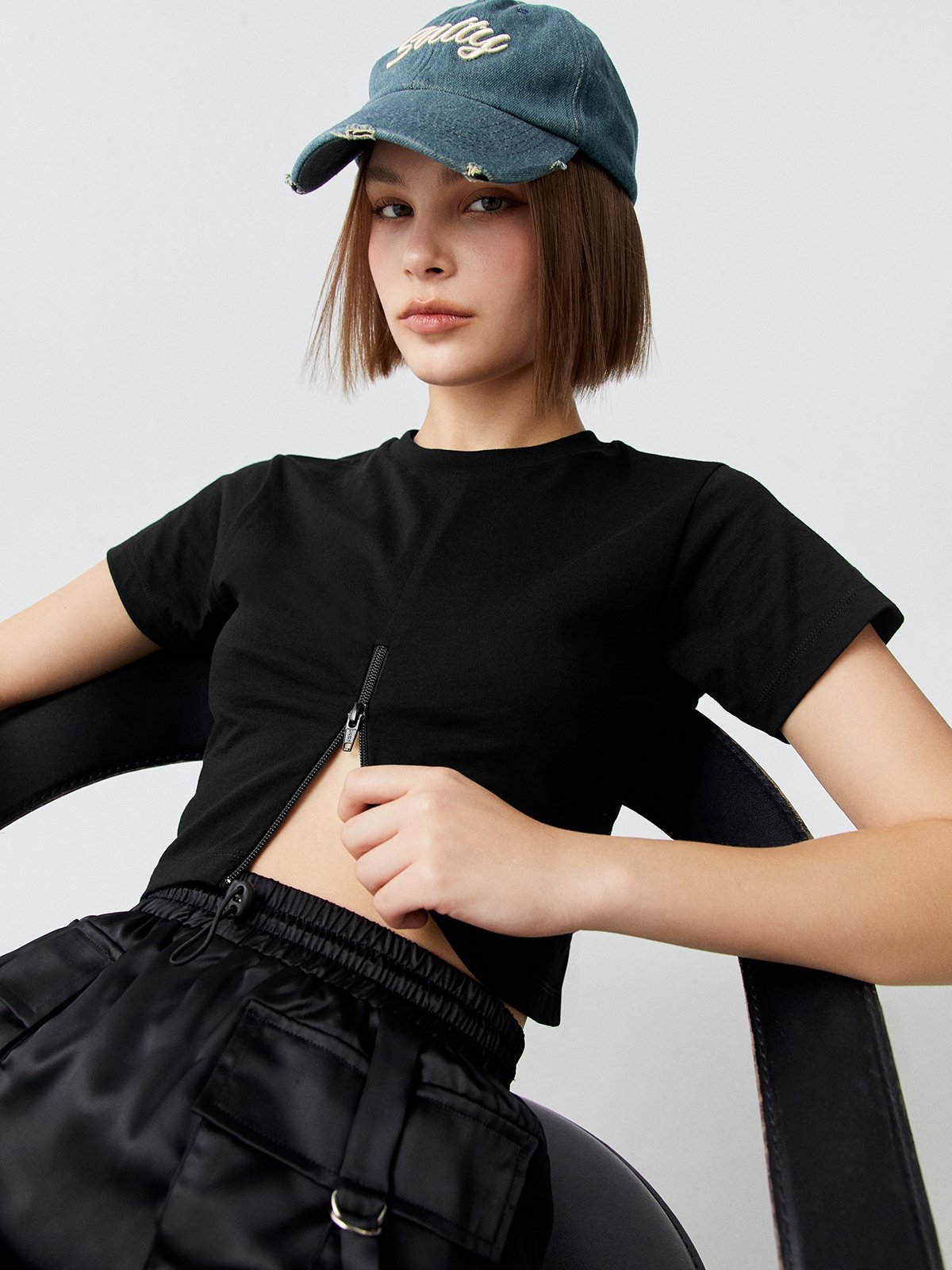 Zipper Mini Tee - Black - Pomelo Fashion