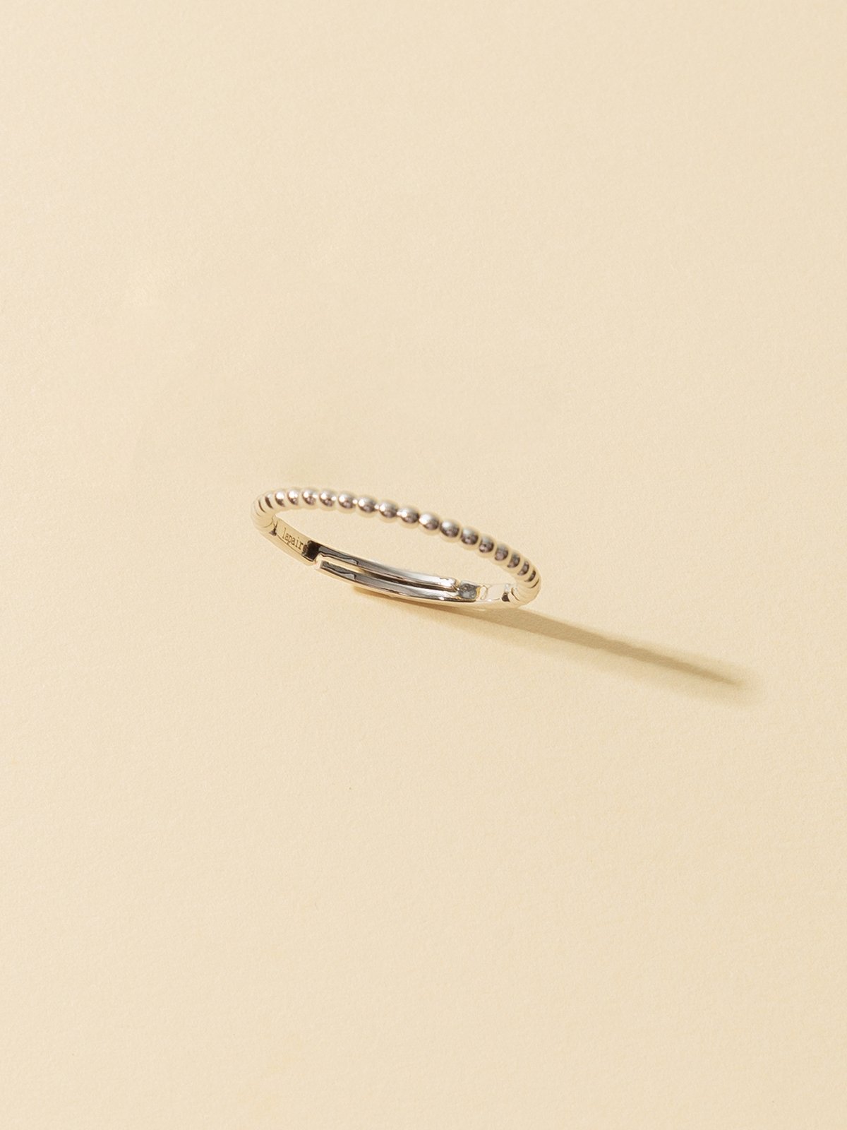 แหวนคลาสสิค รุ่น Tiny Dot Ring - สีเงิน - Pomelo Fashion