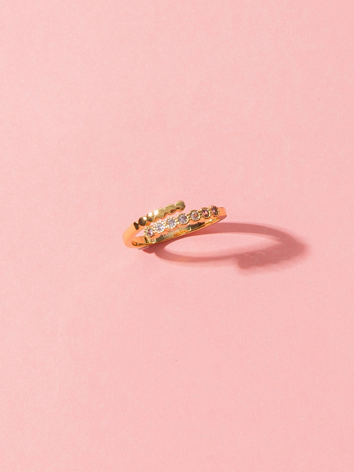 แหวนคลาสสิค รุ่น Tiny Sparkle Gem Ring - สีทอง - Pomelo Fashion