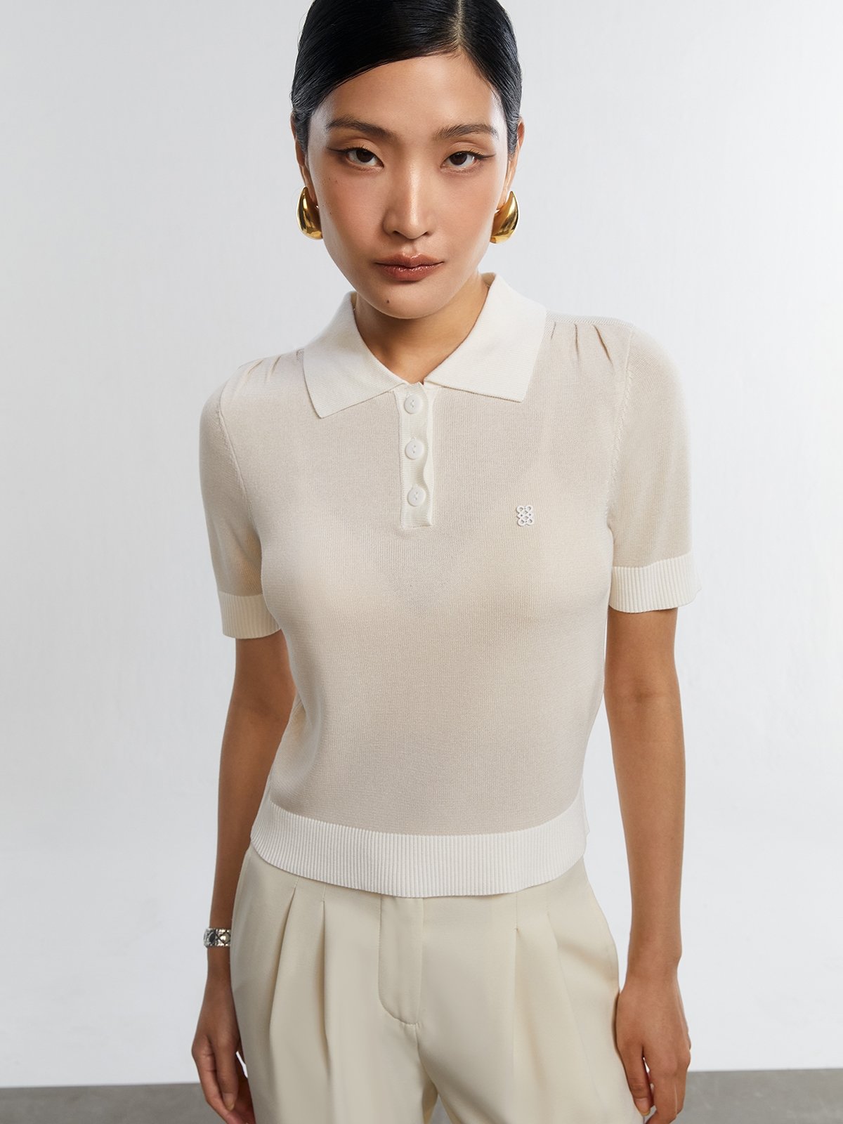 Two-Tone Knitted Cropped Polo Shirt - Ivory - Pomelo Fashion