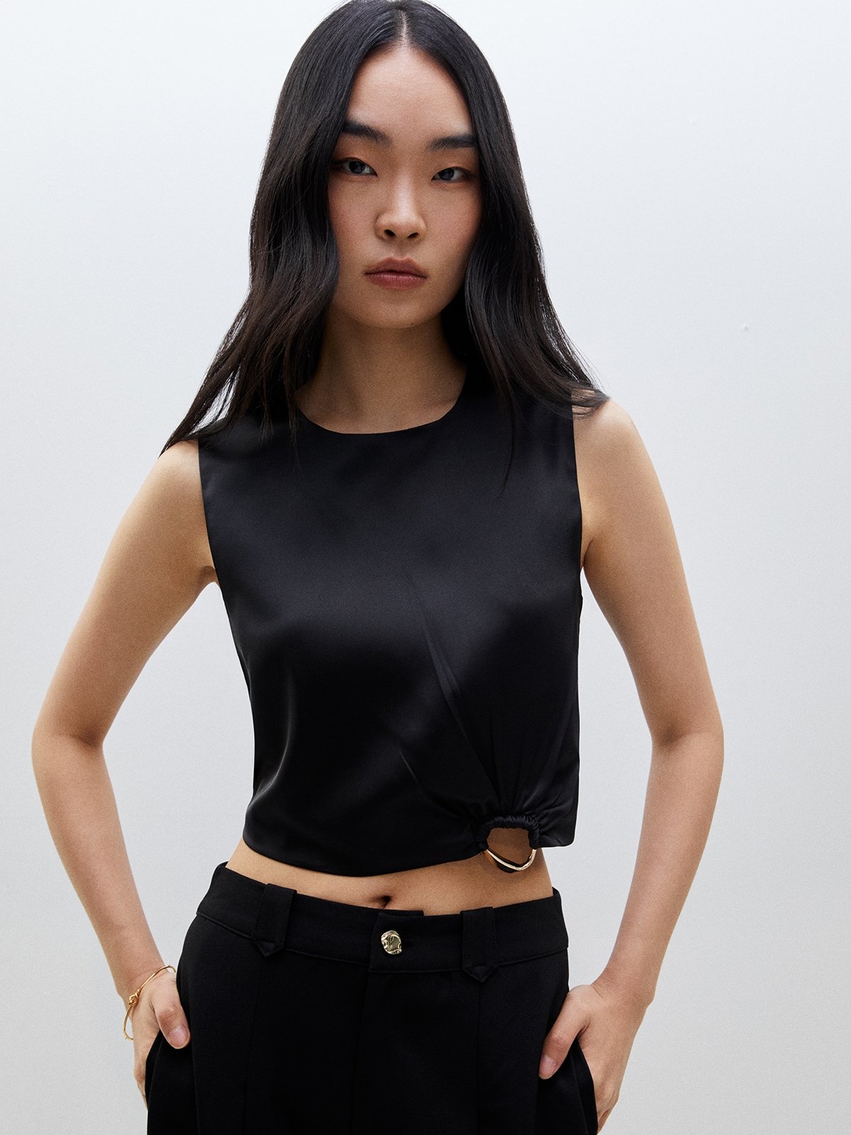 Loop Ruched Gold Hardware Detail Sleeveless Top - Black - Pomelo Fashion