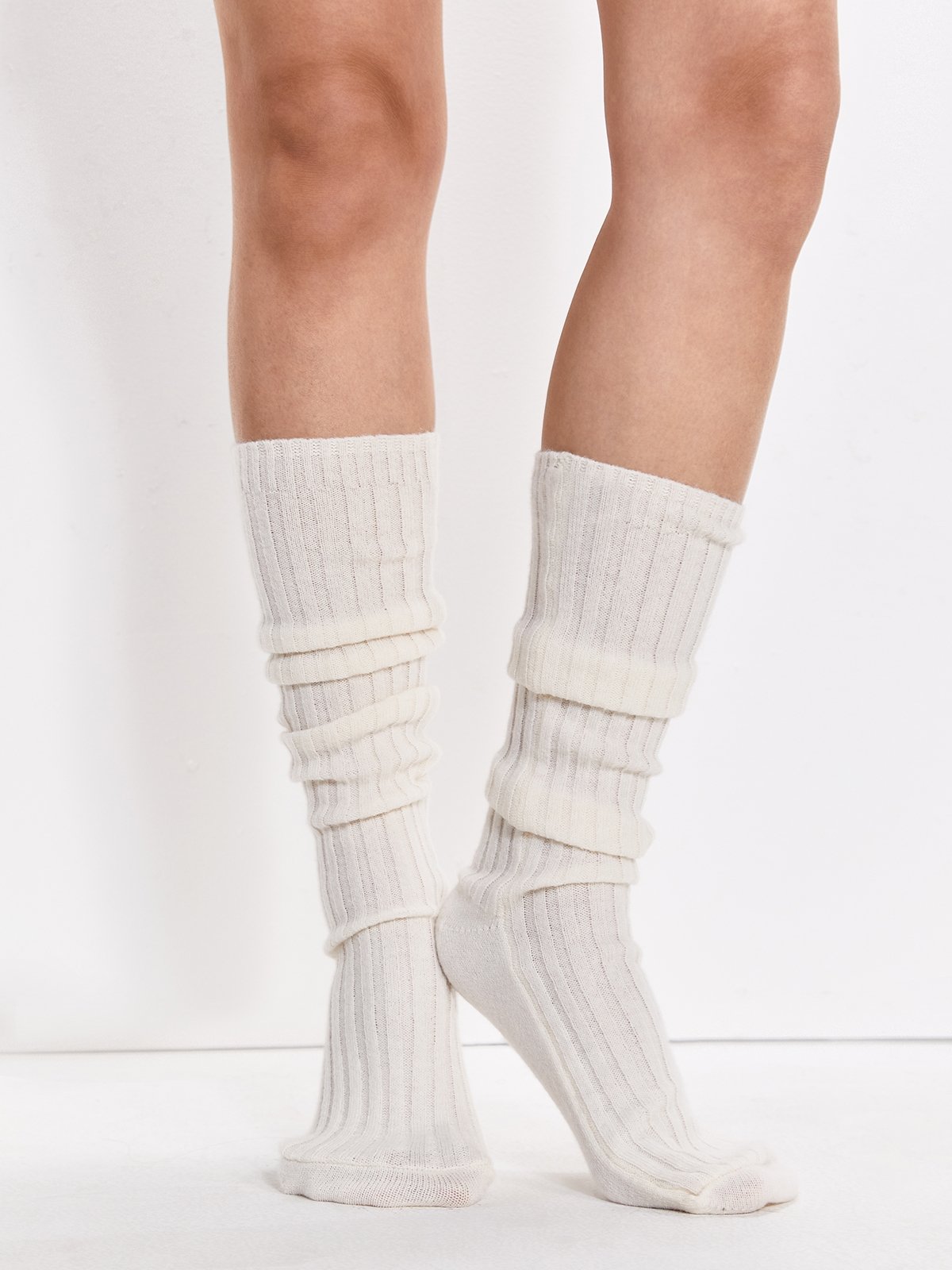 Below the Knee Rib Knitted Socks - Cream - Pomelo Fashion