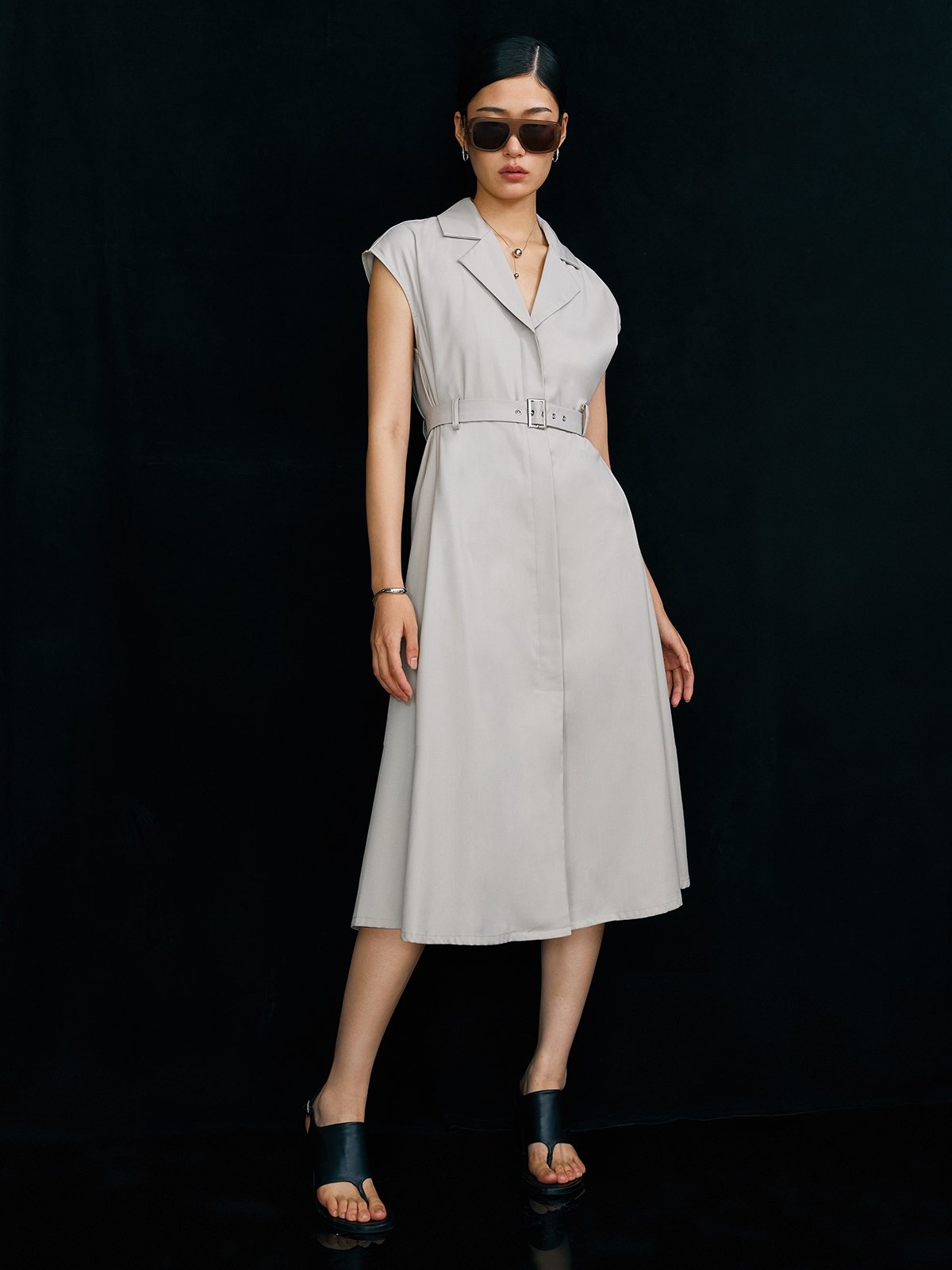 Waist Buckle Belt Sleeveless Midi Coat - Light Grey - Pomelo Fashion