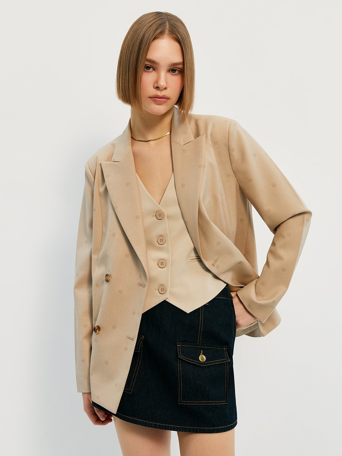 Pomelo. Logo Printed Blazer - Beige - Pomelo Fashion