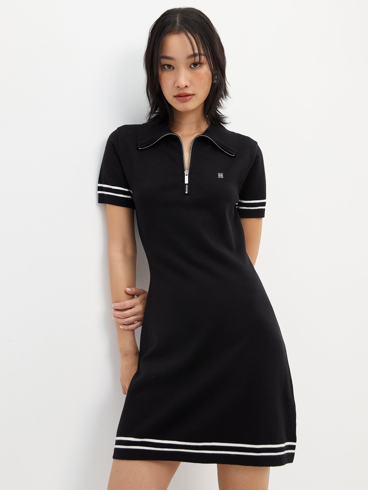 Zipper Knitted Short Sleeve Mini Dress - Black - Pomelo Fashion