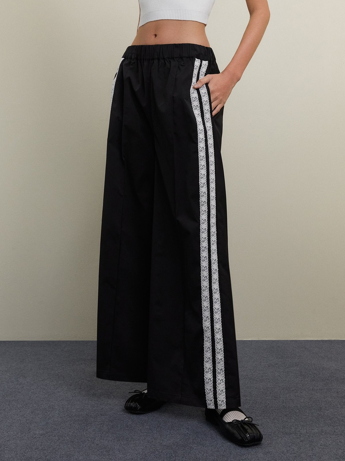 Lace Trim Elastic Waist Pants - Black - Pomelo Fashion
