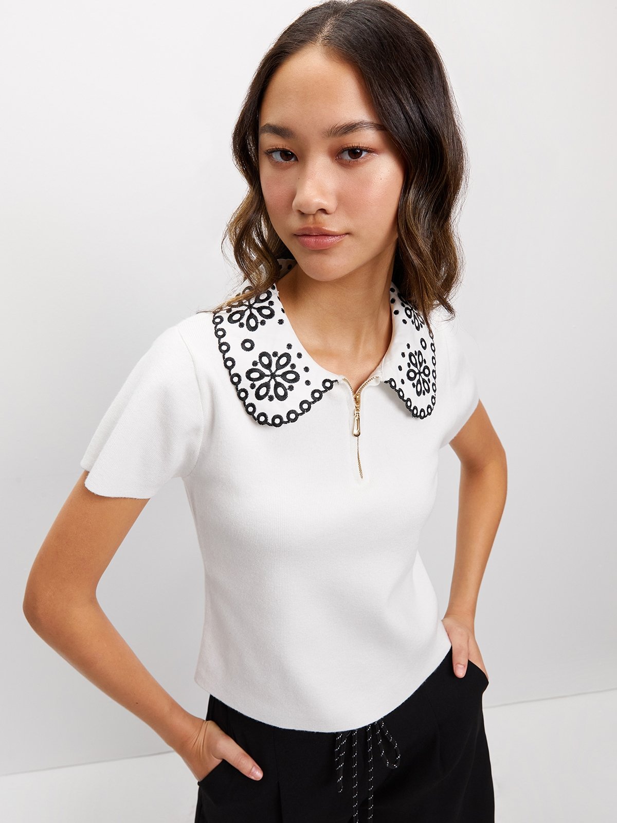 Zip Collar Knit Top - Off-White - Pomelo Fashion