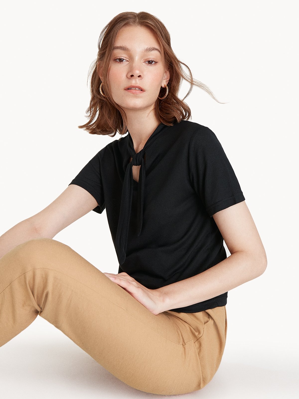 Keyhole Tie Neck Tee - Black - Pomelo Fashion